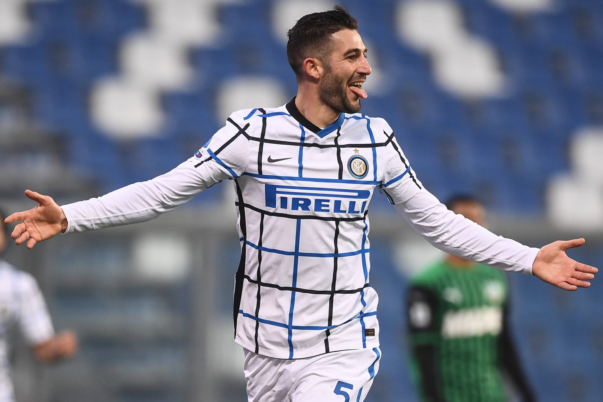 Video - Inter Midfielder Roberto Gagliardini Celebrates With Scudetto ...