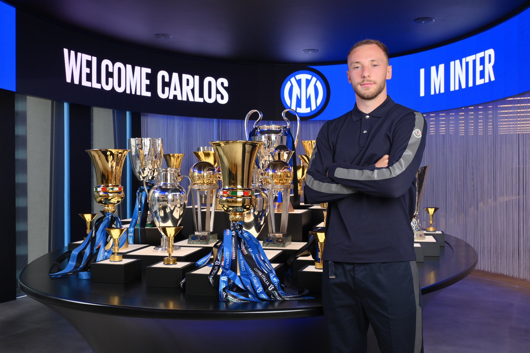 Inter Milan unveil wingback Carlos Augusto