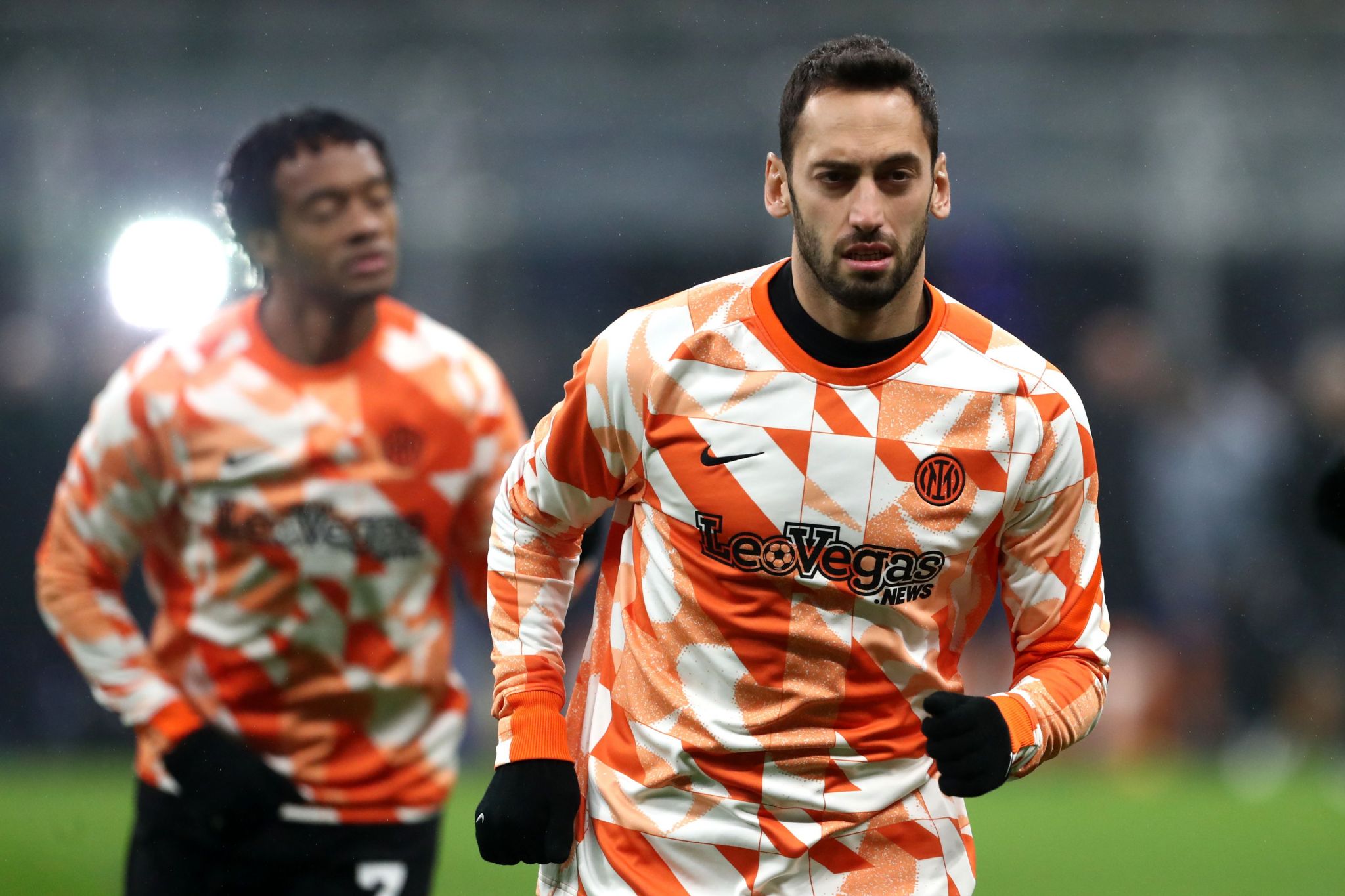 Calhanoglu, attack, injuries - 3 factors dragging down Inter Milan in ...